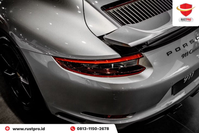 Cara Mengkilapkan Cat Mobil Warna Silver