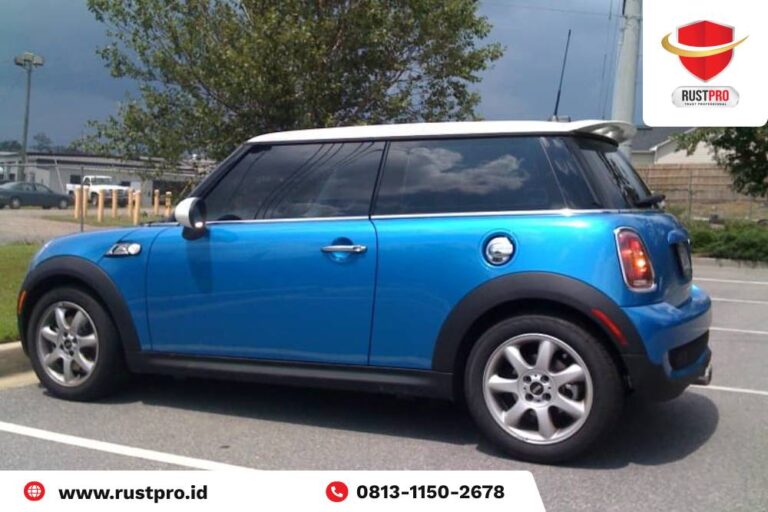 Kaca Film Mobil Hitam atau SIlver, Mana yang Lebih Baik? - Rustpro.id