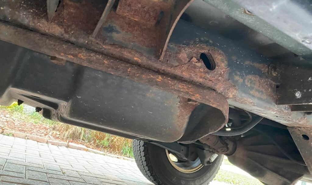 5 Penyebab Sasis Mobil yang Keropos, Yuk Hindari